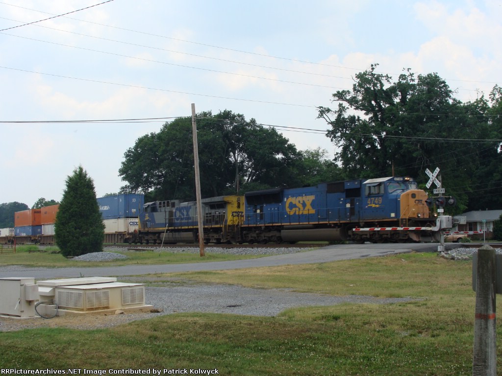 CSX 4749